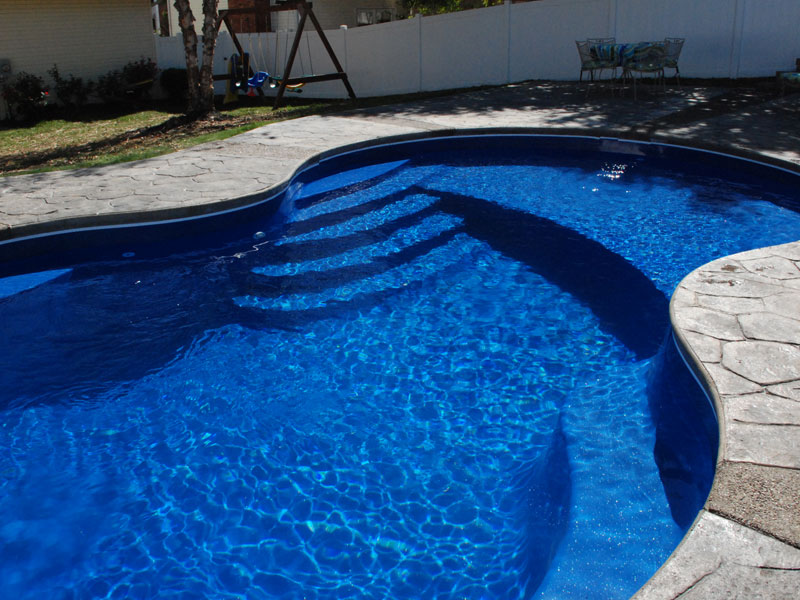 Heritage Custom Pools | Viking Pools Freeform Shaped Swimming Pool ...