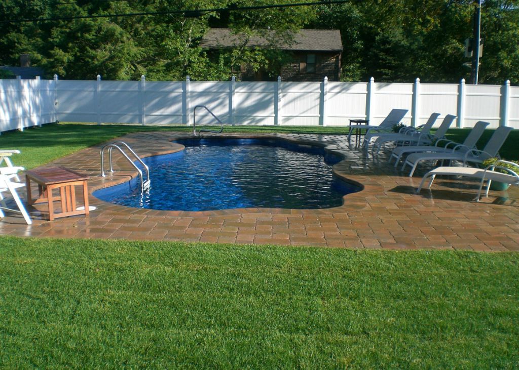 Heritage Custom Pools | Blue Hawaiian Fiberglass Pools Natural Shaped ...